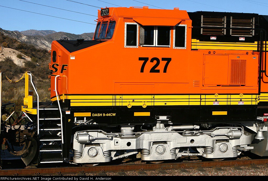 BNSF 727